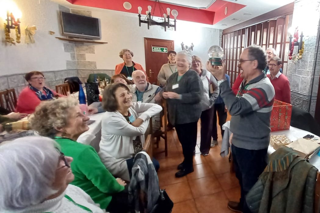 FOTOS MIEMBROS ADPETRUM – Ad Petrum Cohousing Senior