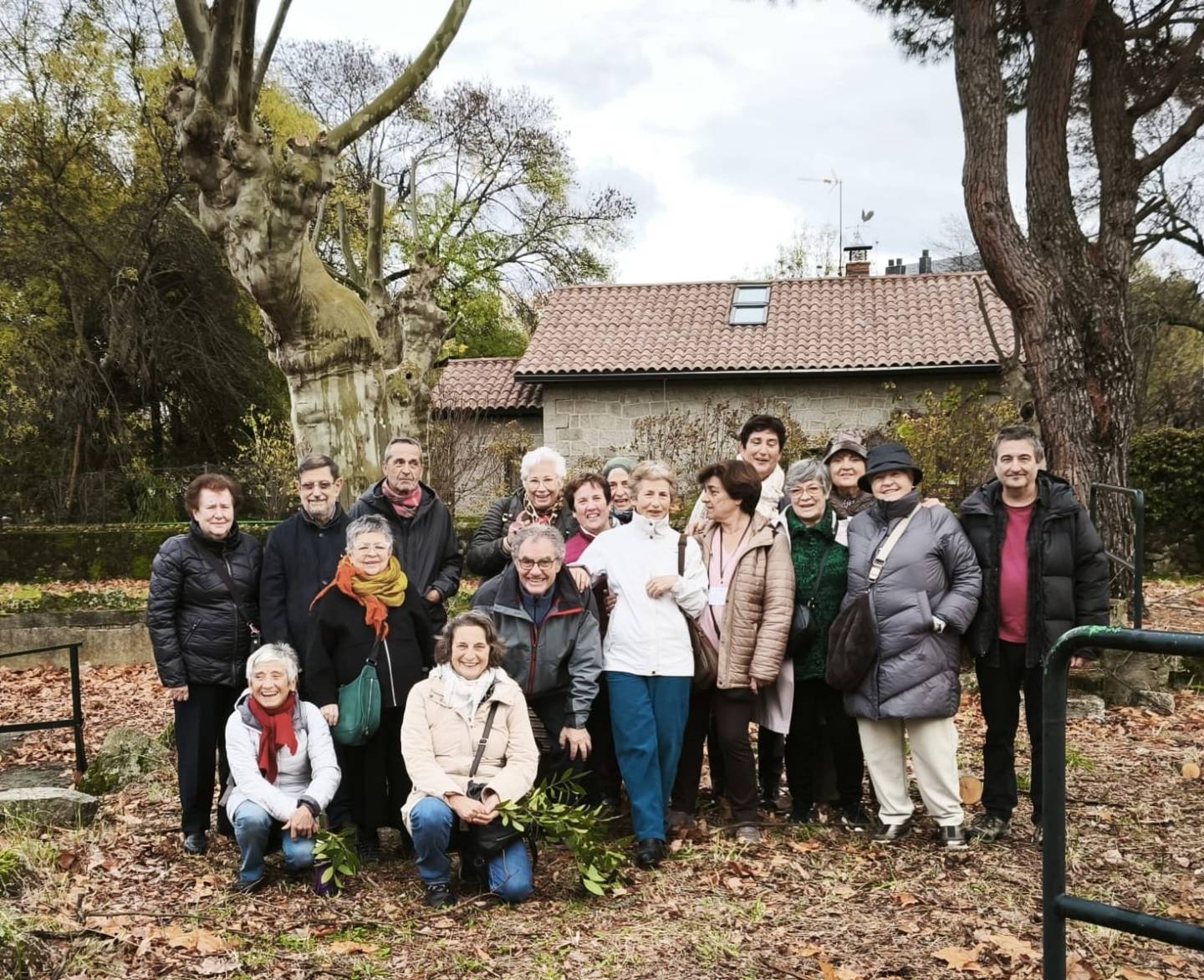 FOTOS MIEMBROS ADPETRUM – Ad Petrum Cohousing Senior